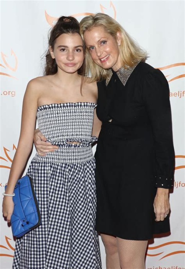 Elliott Anastasia Stephanopoulos Bio, Age, College, Grandparents ...